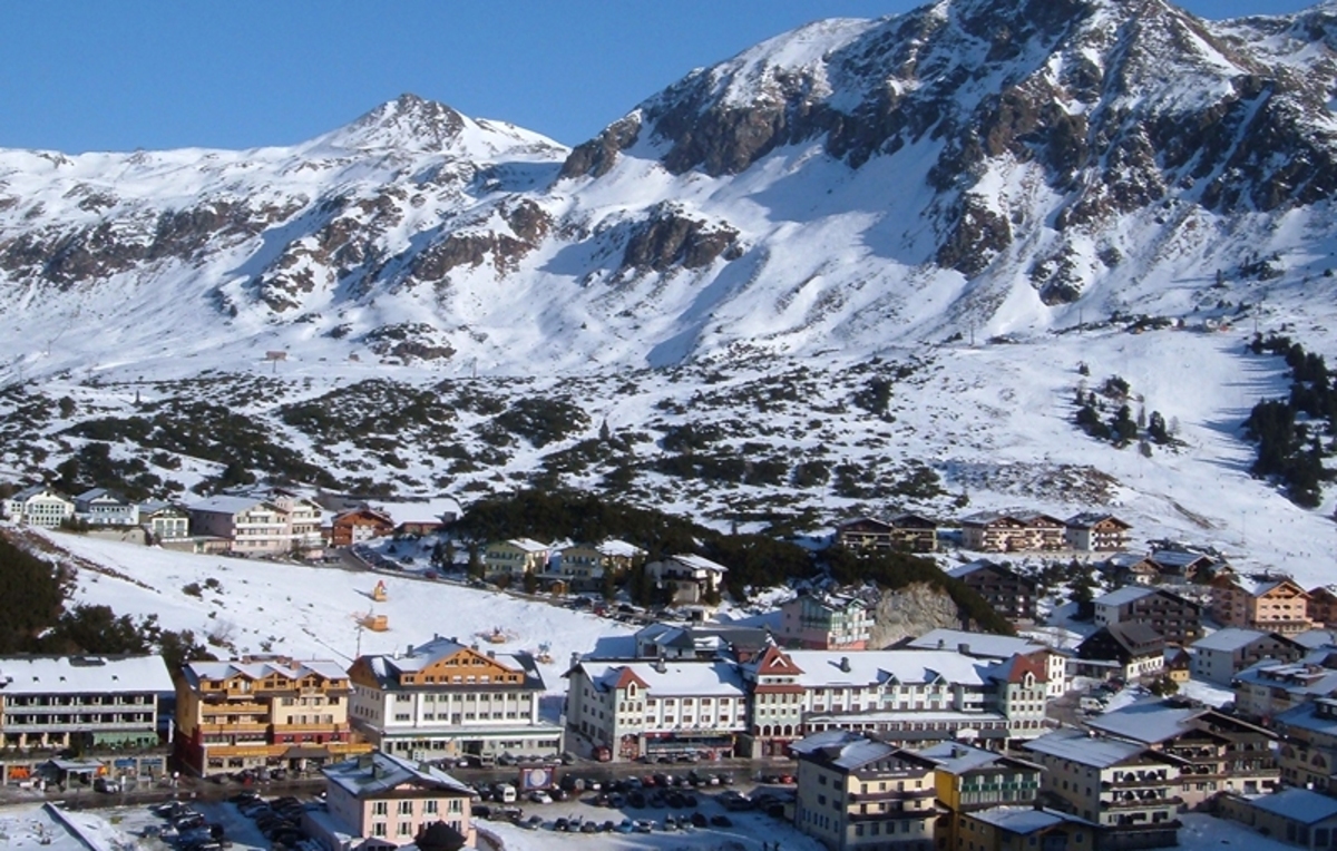 Resort guide Obertauern: maps, restaurants & information ...