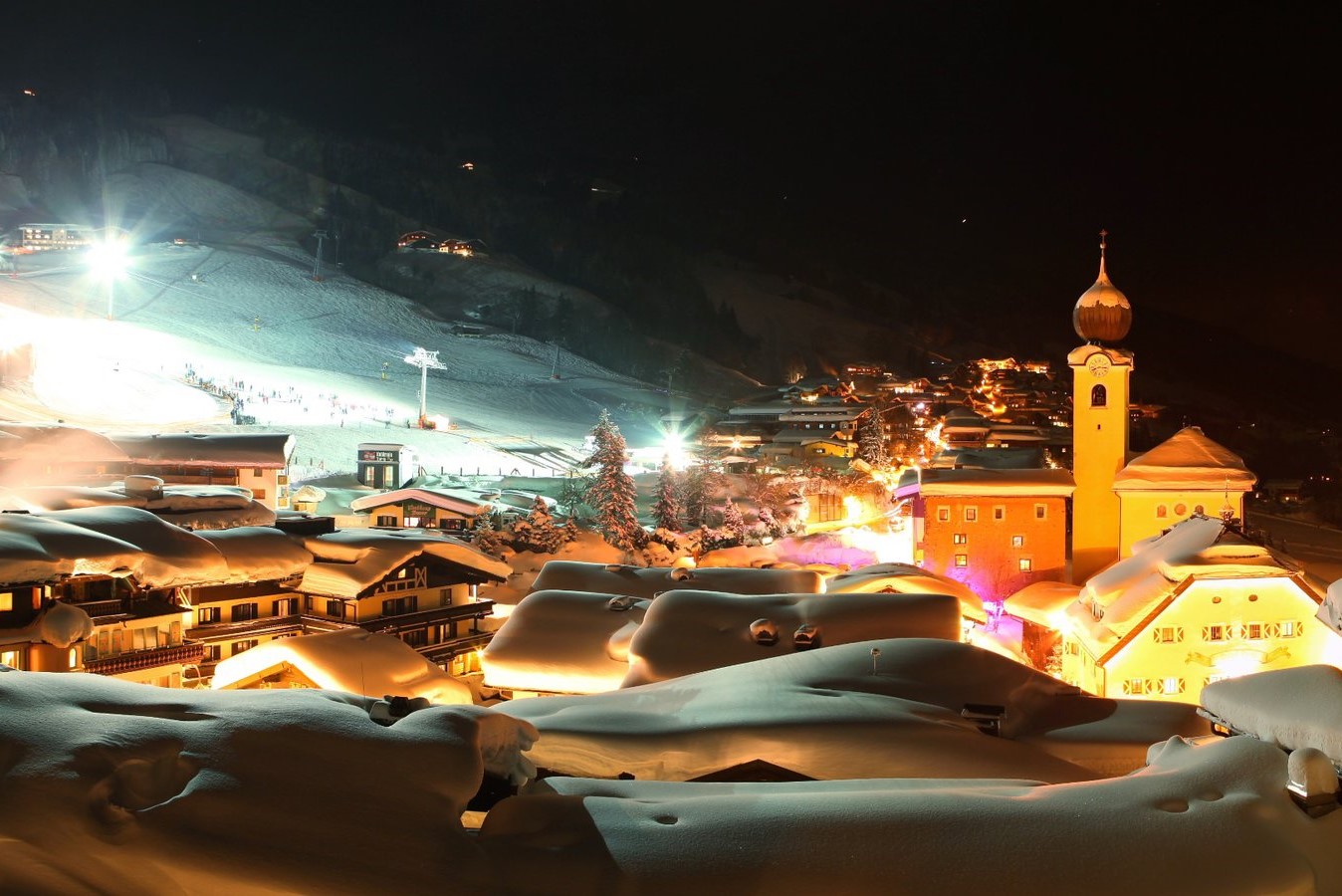 Resort guide Saalbach: maps, restaurants & information | AlpineAnswers ...