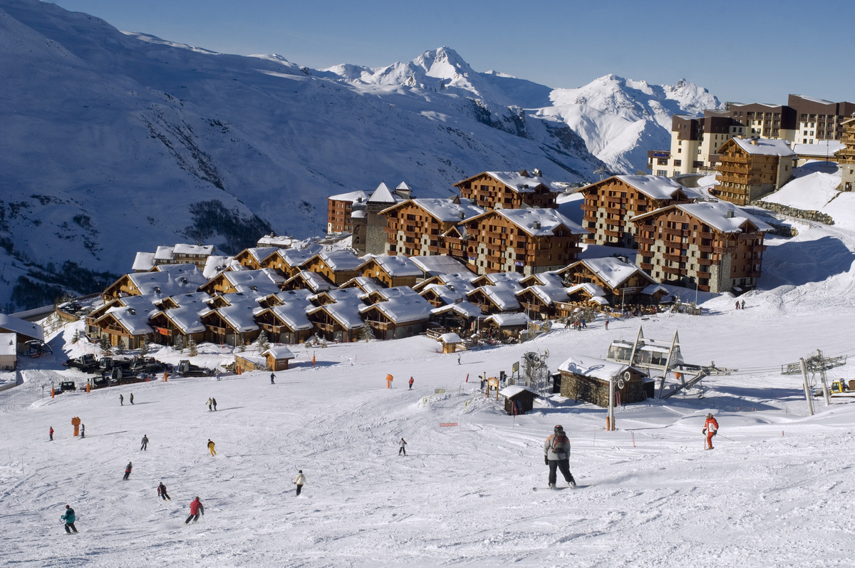 Resort guide Les Menuires: maps, restaurants & information ...