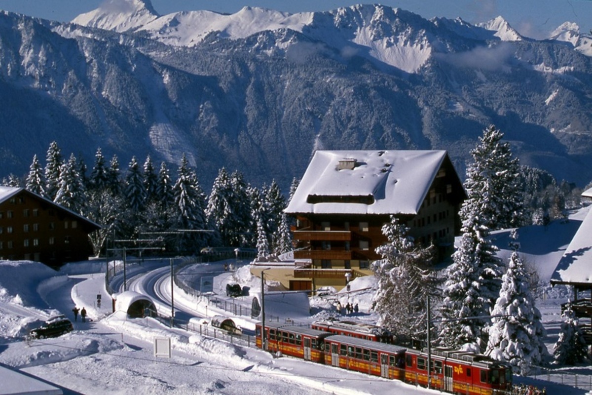 Resort guide Villars: maps, restaurants & information | AlpineAnswers.co.uk