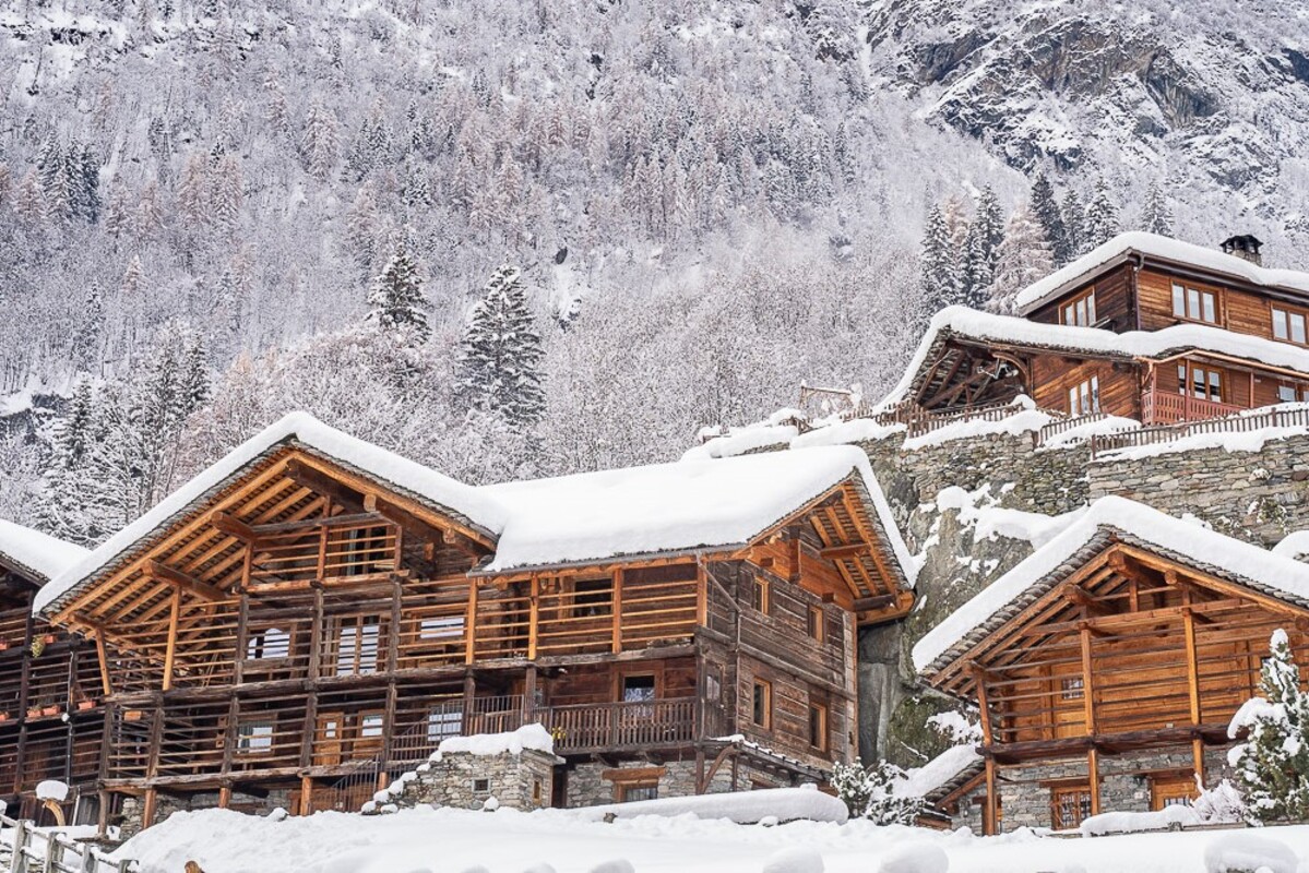 Resort guide Alagna: maps, restaurants & information